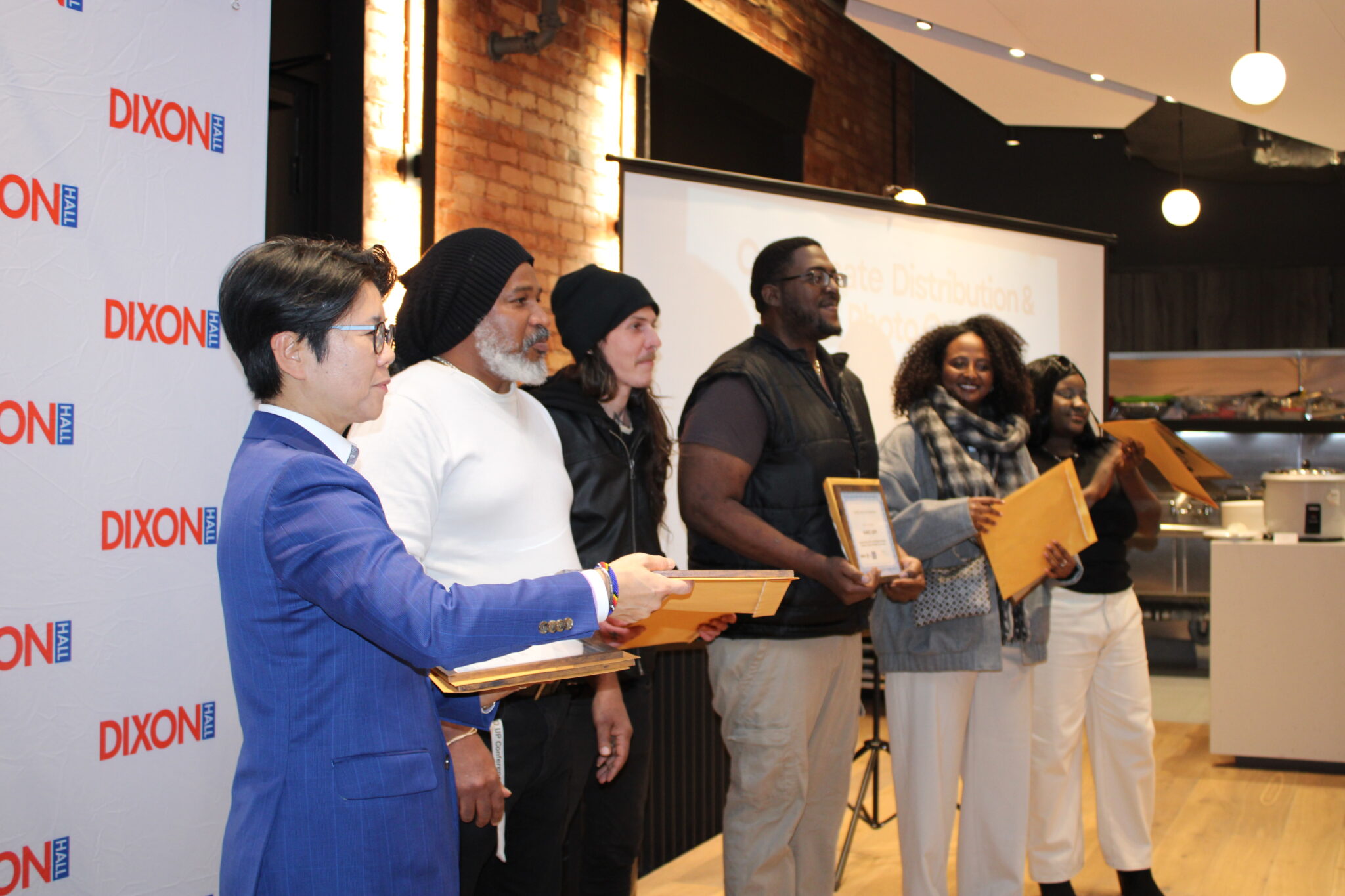 Dixon Hall Celebrates Youth Incubator and Next Steps Graduates - Dixon Hall